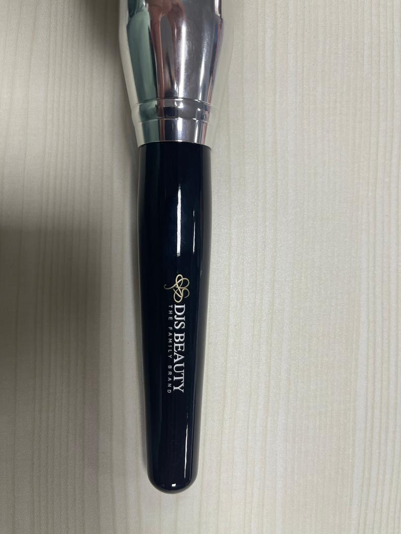 The Big Bertha Makeup Brush ® – DJS Beauty